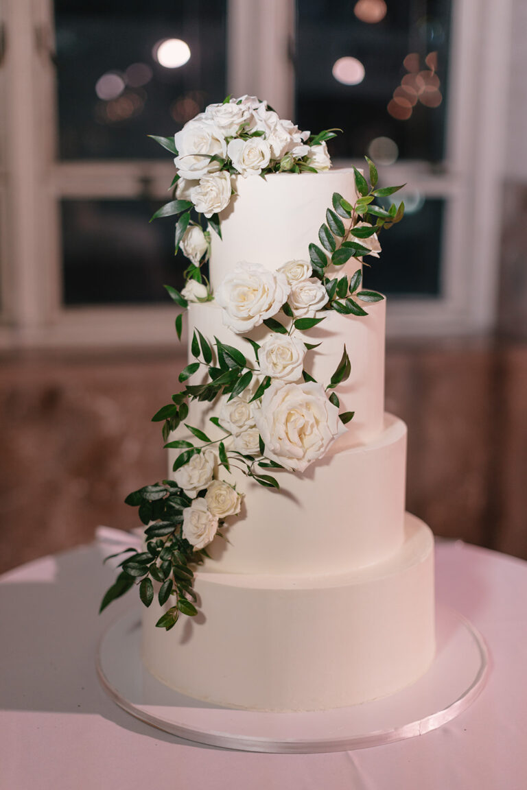 The best 2025 wedding cake trends - The DuPont Building