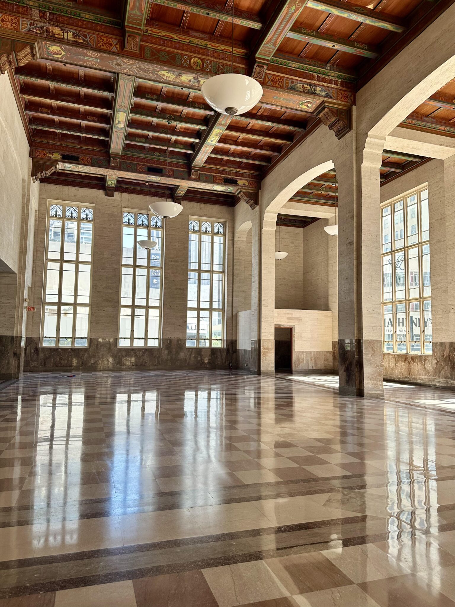 Indoor Aisle Inspiration at the Historic Alfred I. duPont Building ...