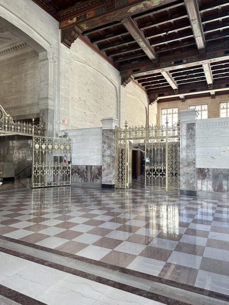 Indoor Aisle Inspiration at the Historic Alfred I. duPont Building ...